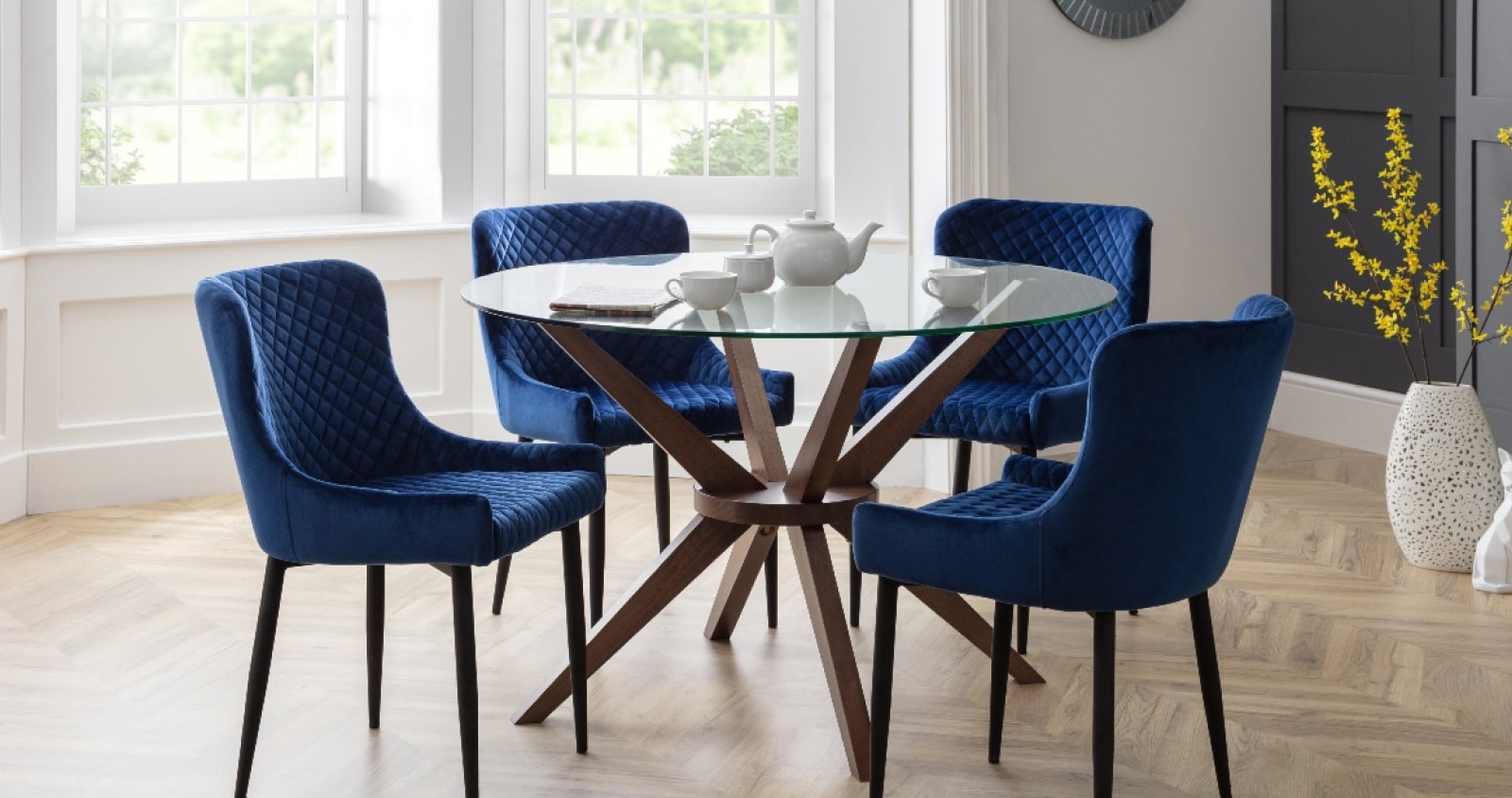 Dining Seating - BeautyTables