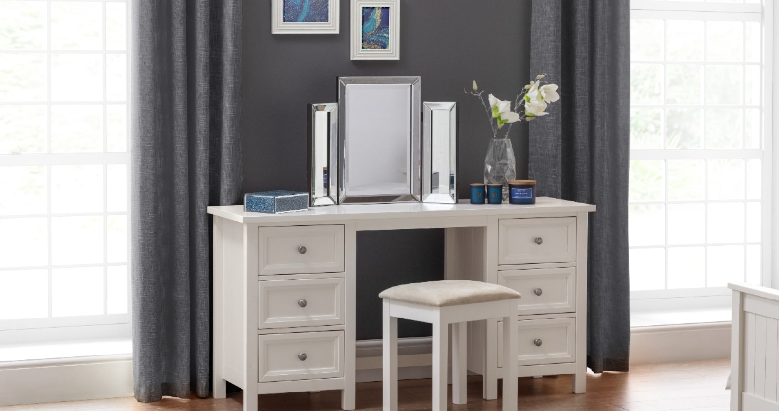 Tables for Bedroom - BeautyTables